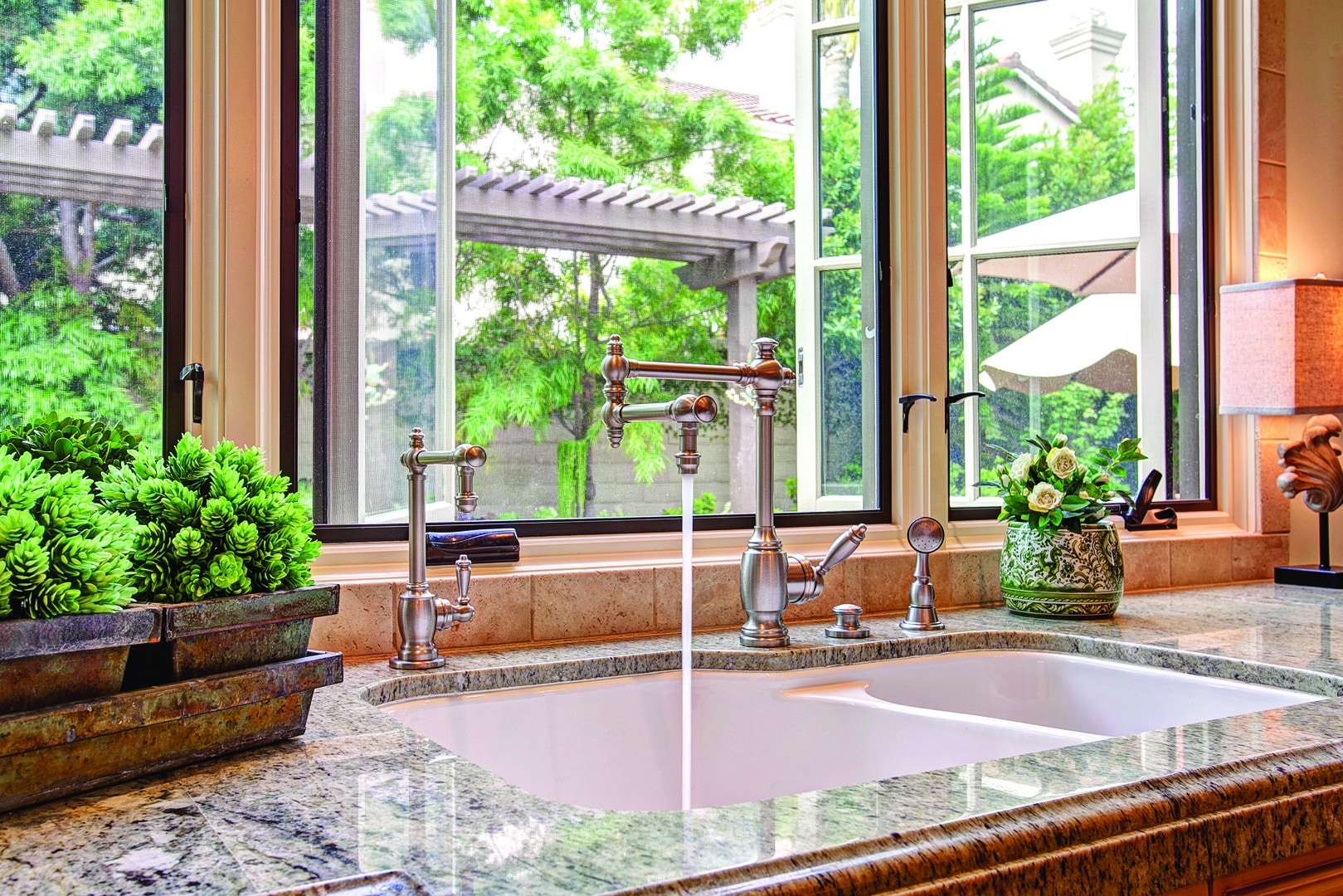 How To Choose The Right Kitchen Faucet - Immerse St. Louis